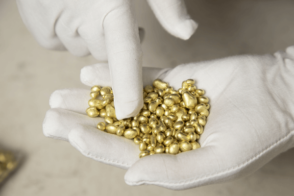 Tips and Tricks for Buying Durable Gold-Plated Jewelry - Jewepiter